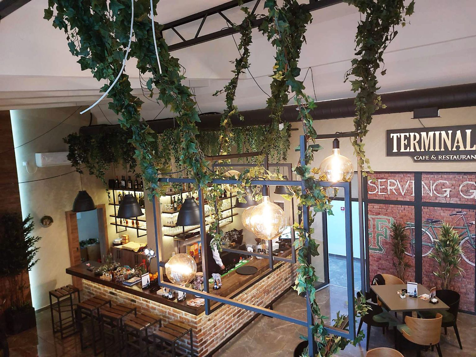 Terminal 037 Caffe & Restaurant - Kruševac - Green Centar